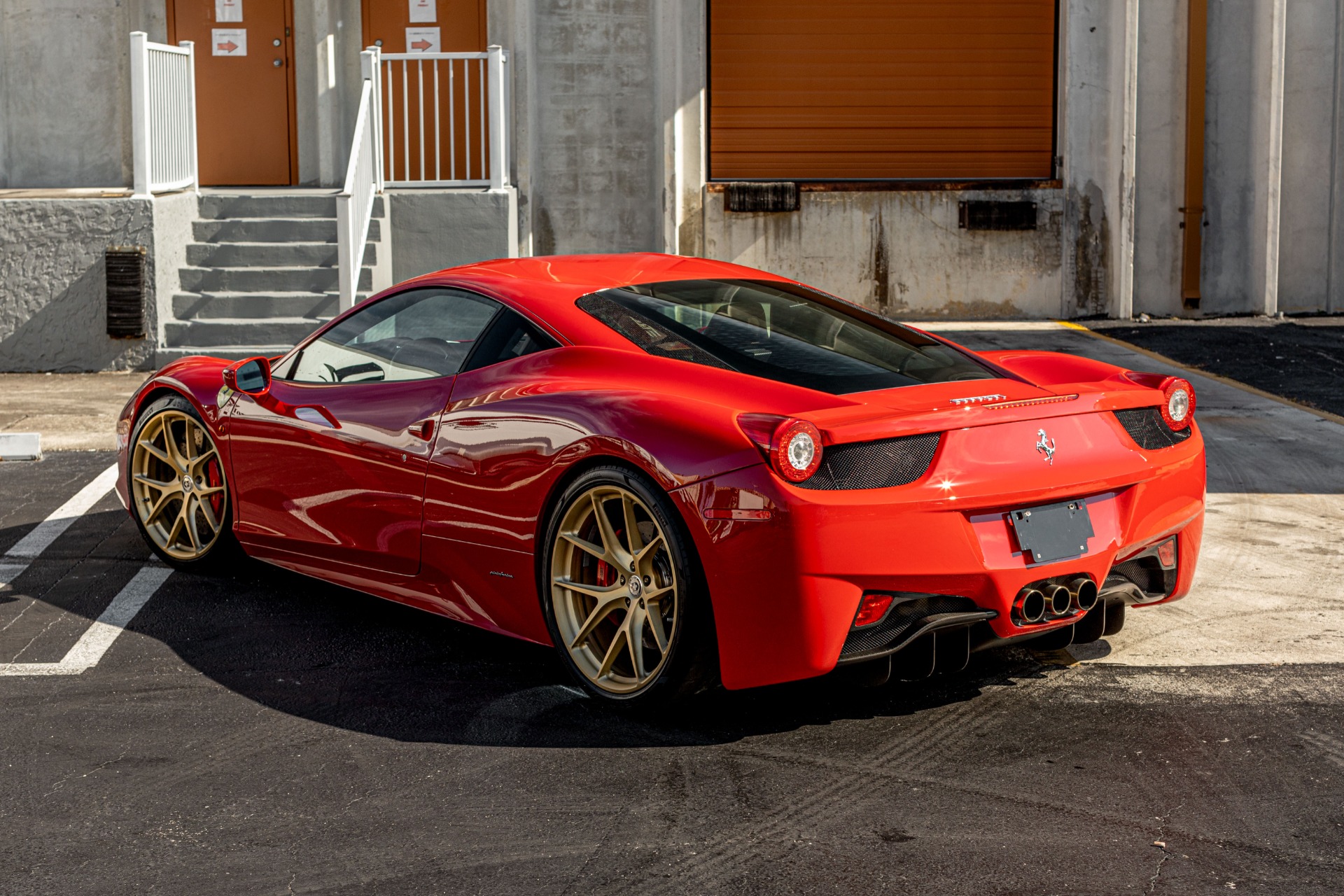 Ferrari 458 Gold Wheels