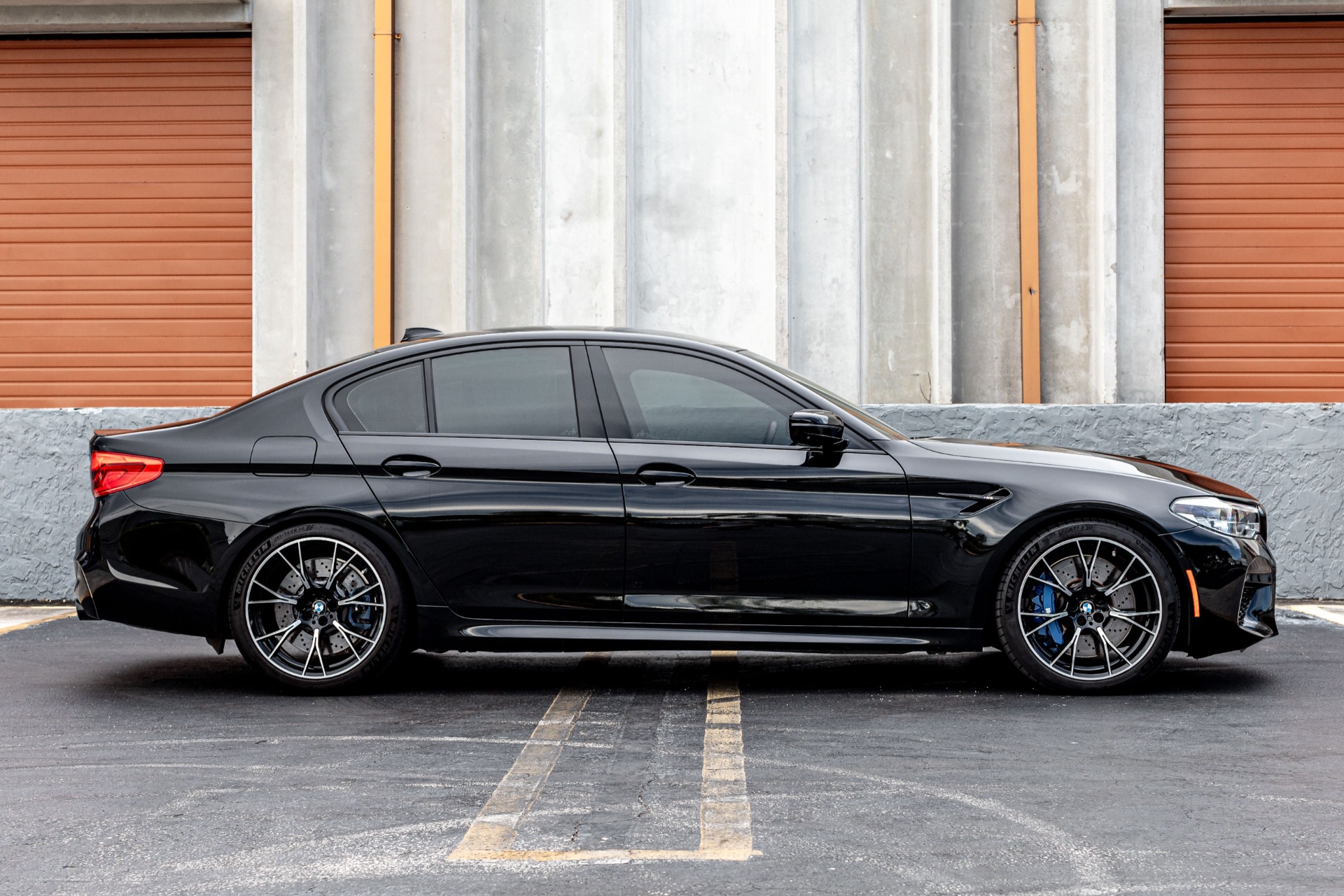 2022 Bmw M5 Azurite Black