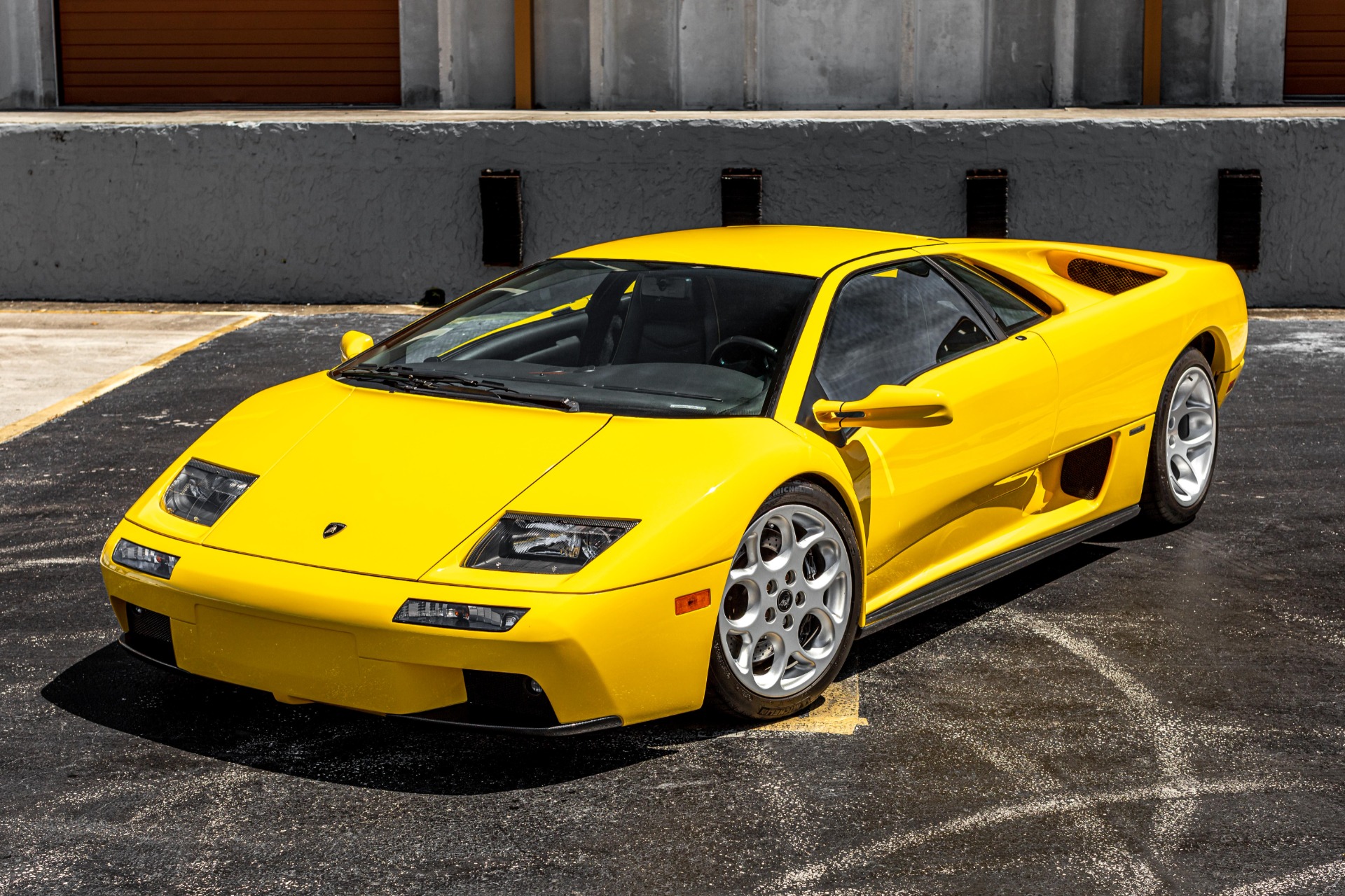 Lamborghini Diablo 2001 A 2001 Lamborghini Diablo VT SE In Photos