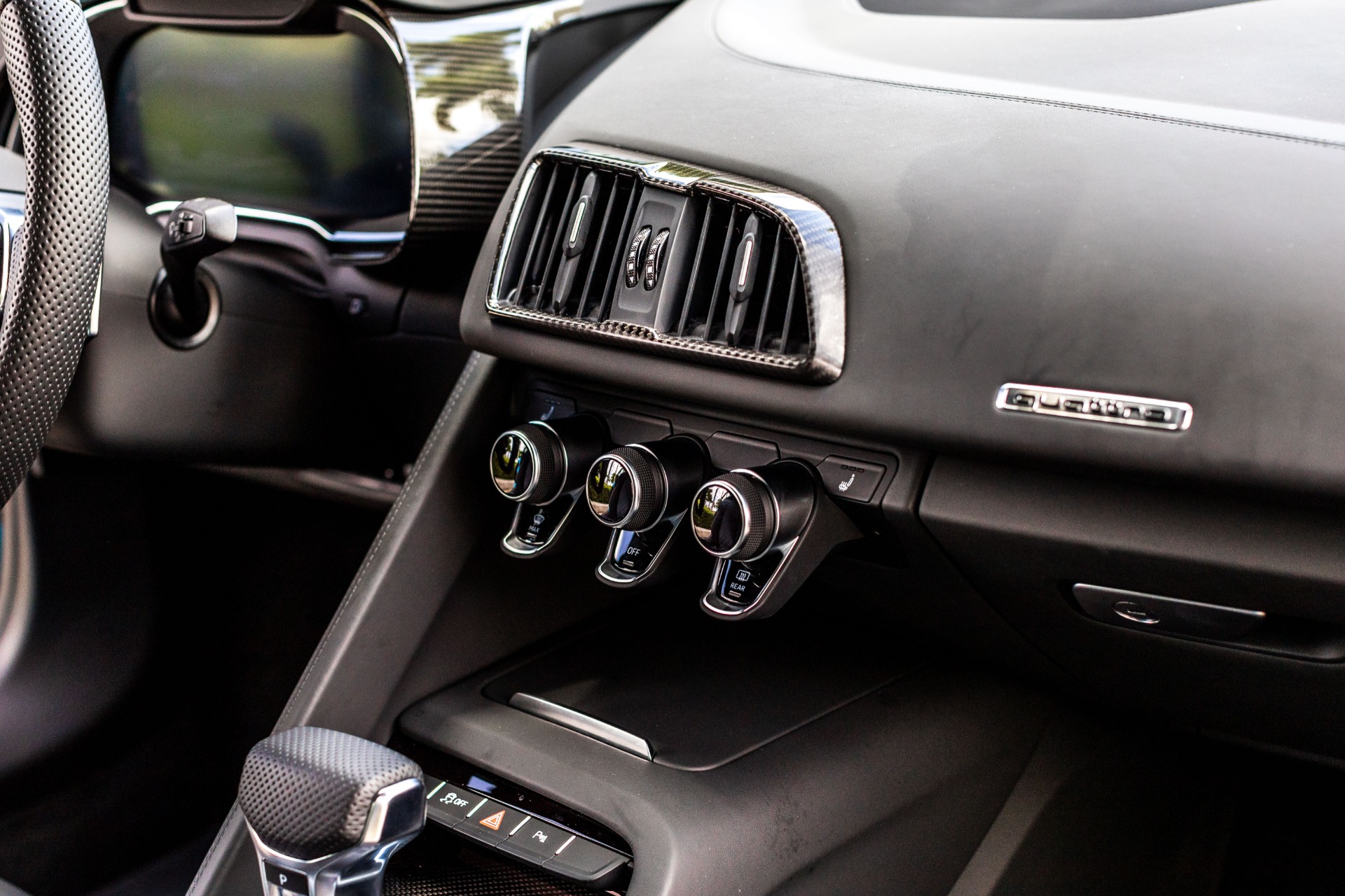 2022 Audi R8 V10 Interior