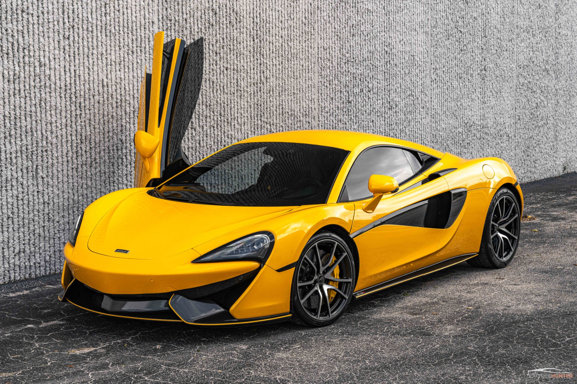 Used 2016 McLaren 570S w/ EVERY Carbon Exterior Pack, Lux Pack & Front ...