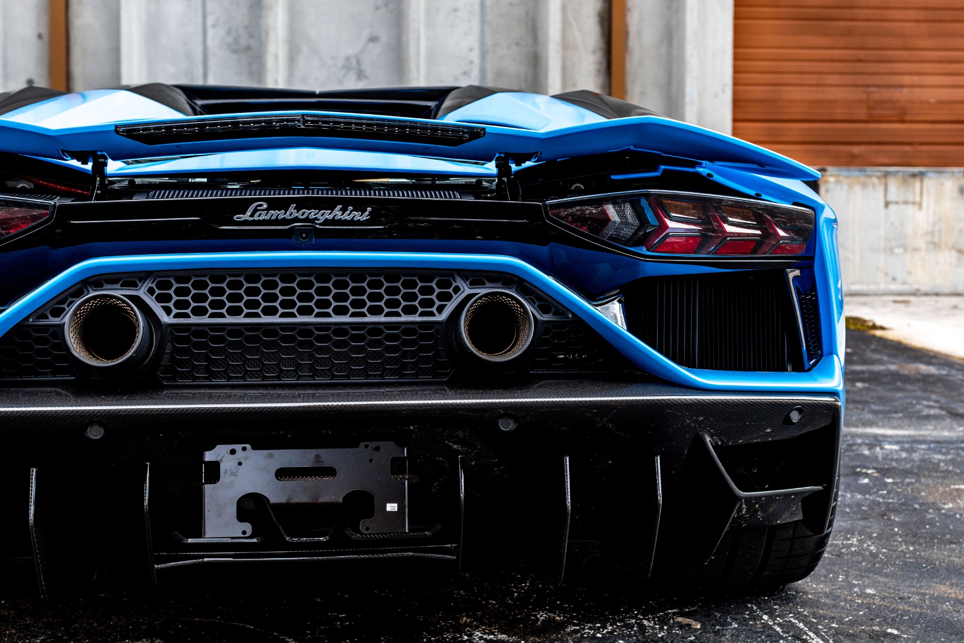 Aventador Azure Blue