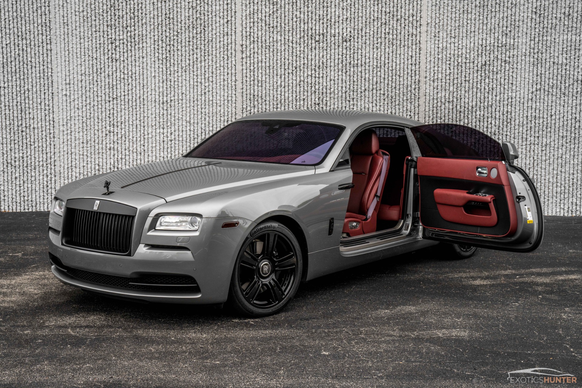 Used 2015 Rolls-Royce Wraith w/ Starlight, Blacked Out Trim, Consort ...