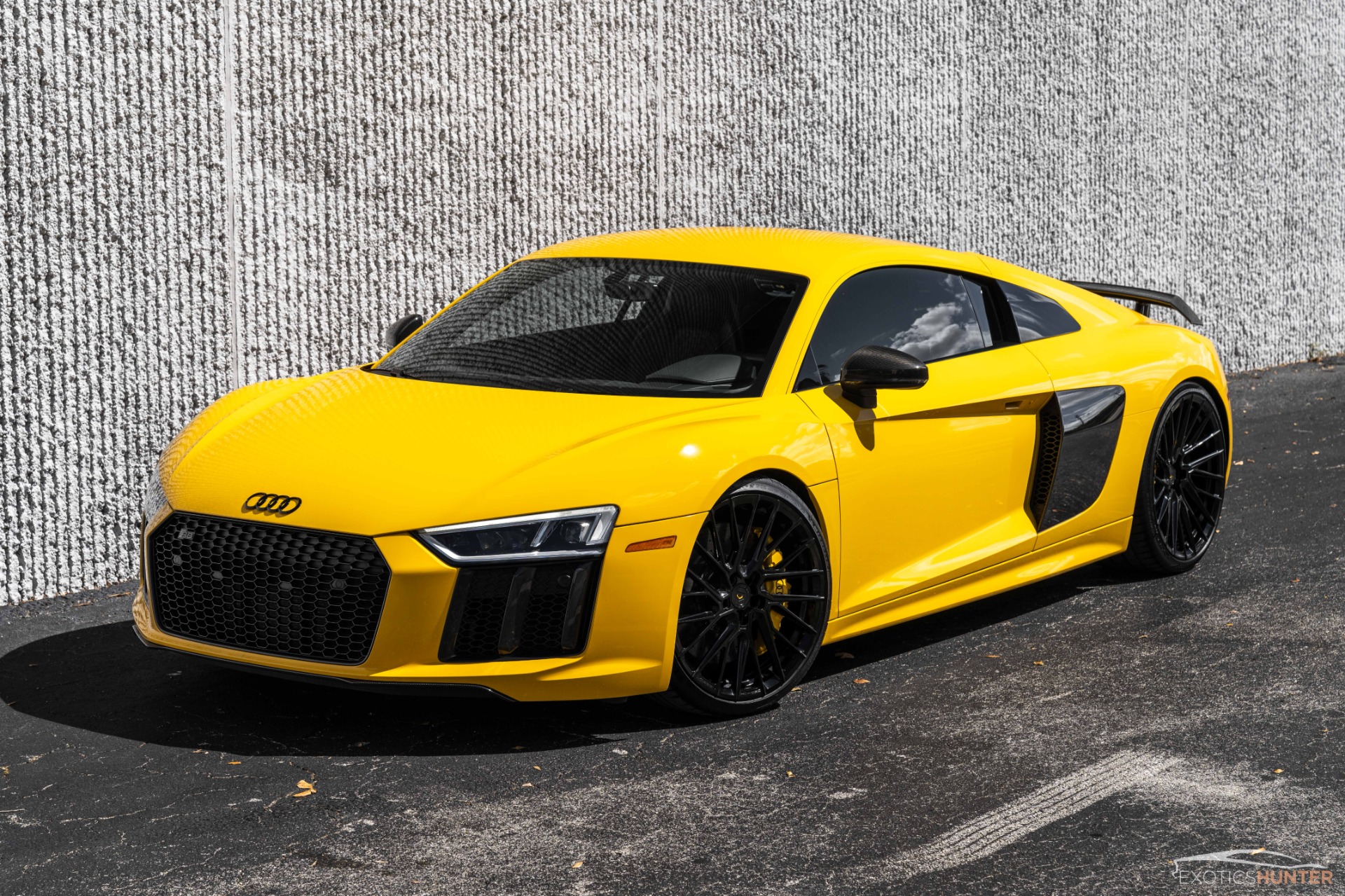 Used 2017 Audi R8 5.2 quattro V10 Plus w/ Vossen Wheels, Milltek Exhaust, Diamond Stitch Pack ...