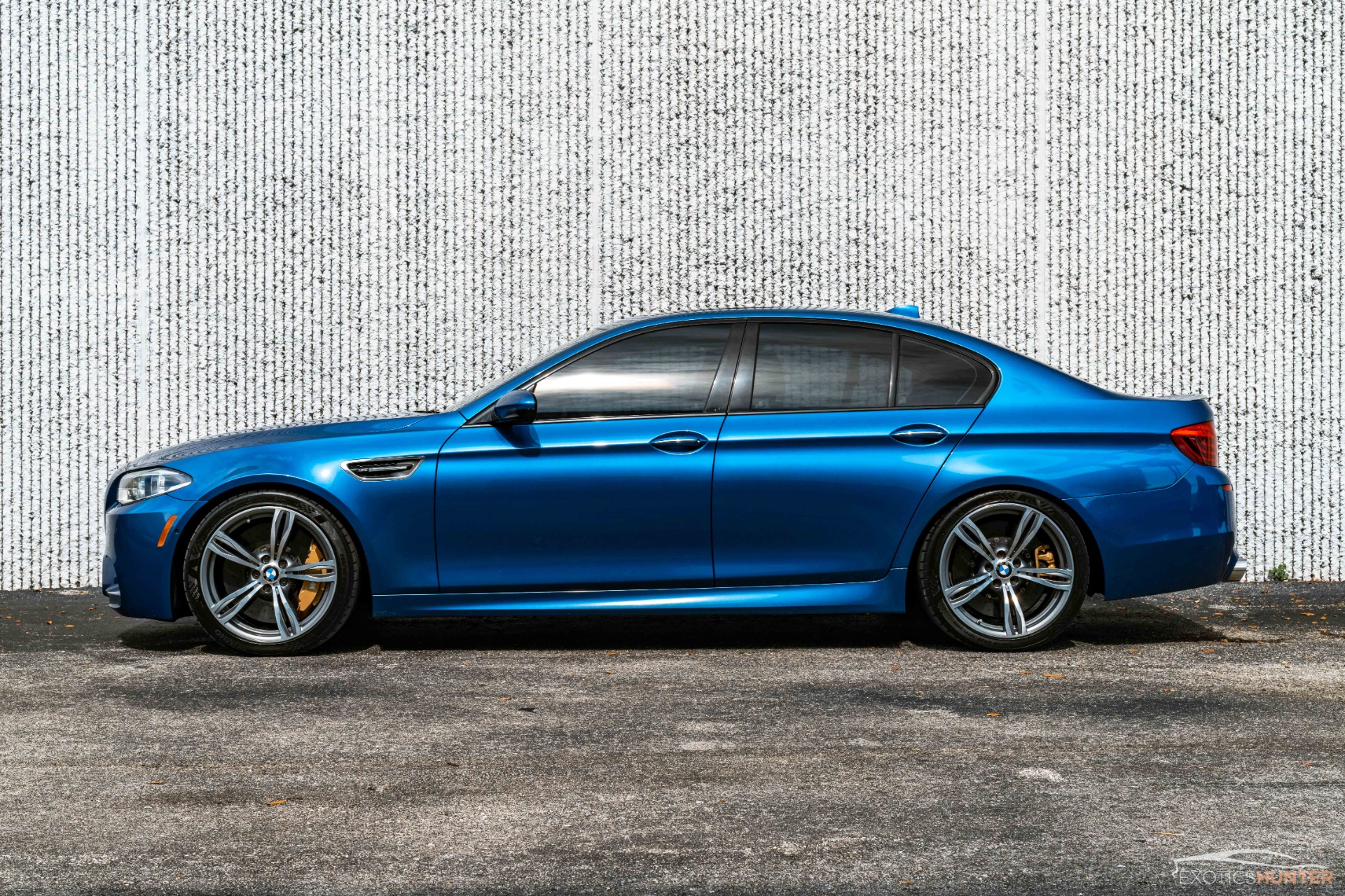 2022 Bmw M5 Carlo Blue