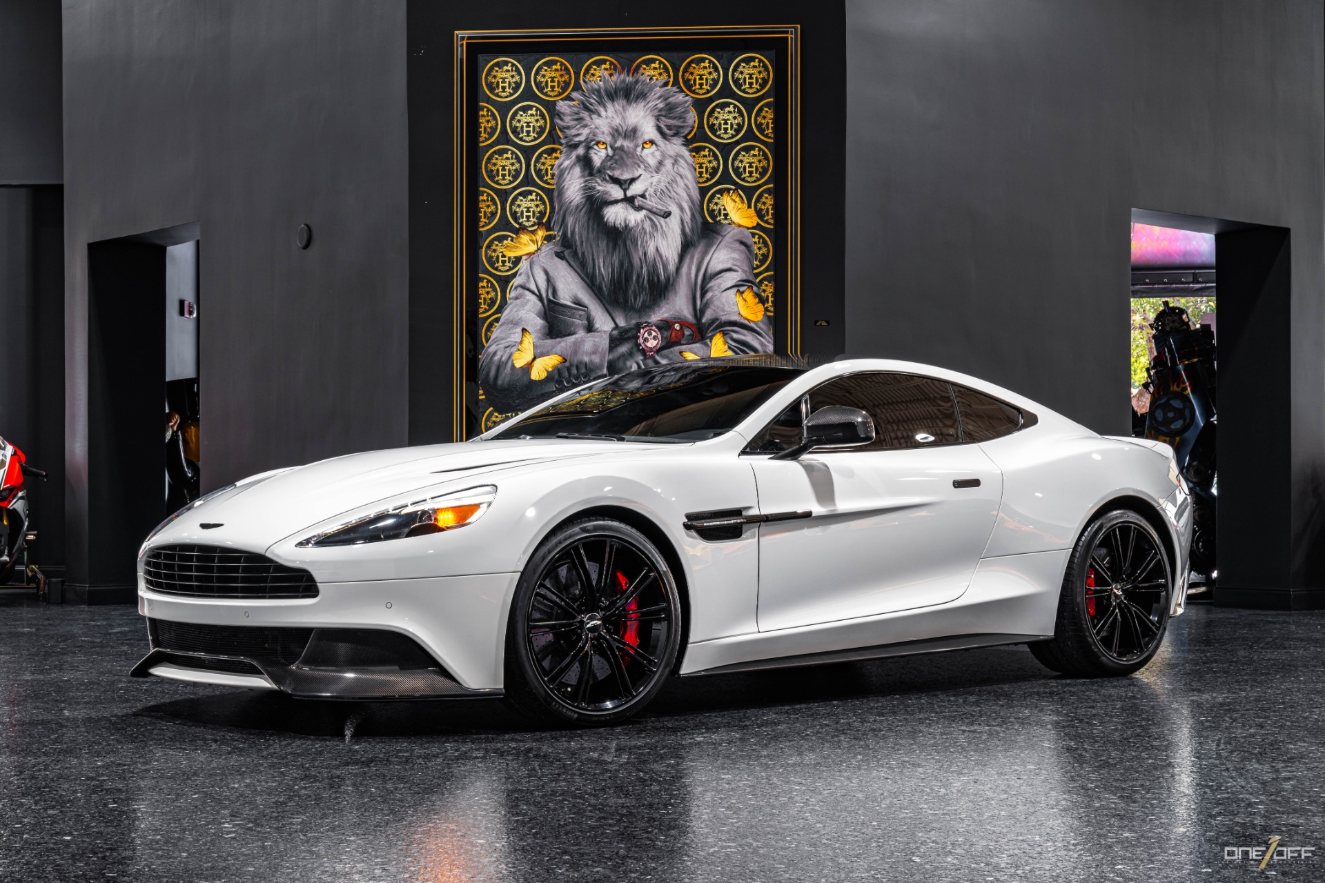 Aston Martin Vanquish Matte Orange