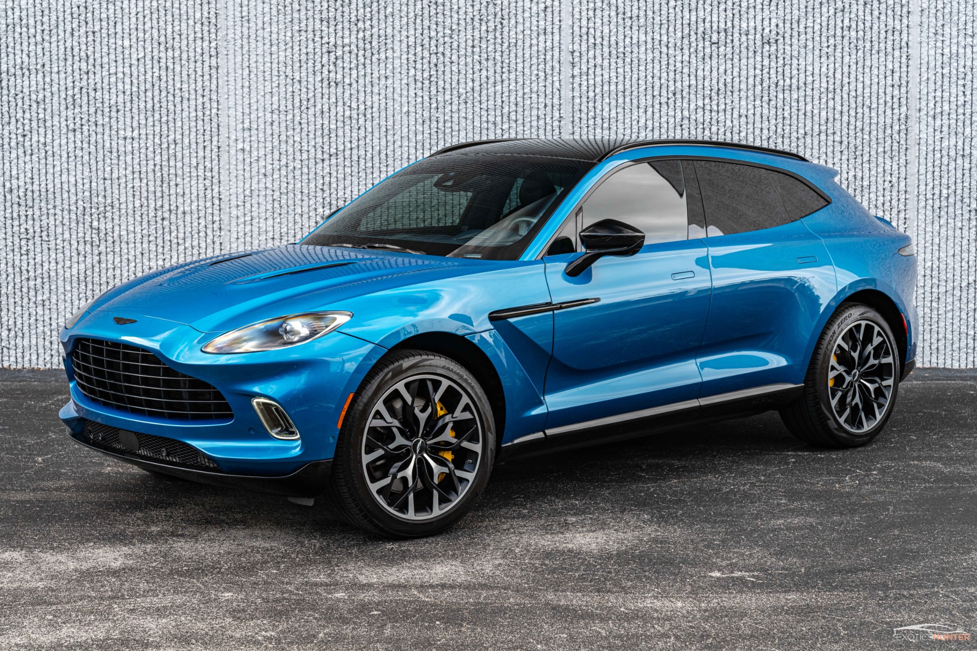 Used 2021 Aston Martin DBX w/ Special Order Exterior/Interior, Black ...