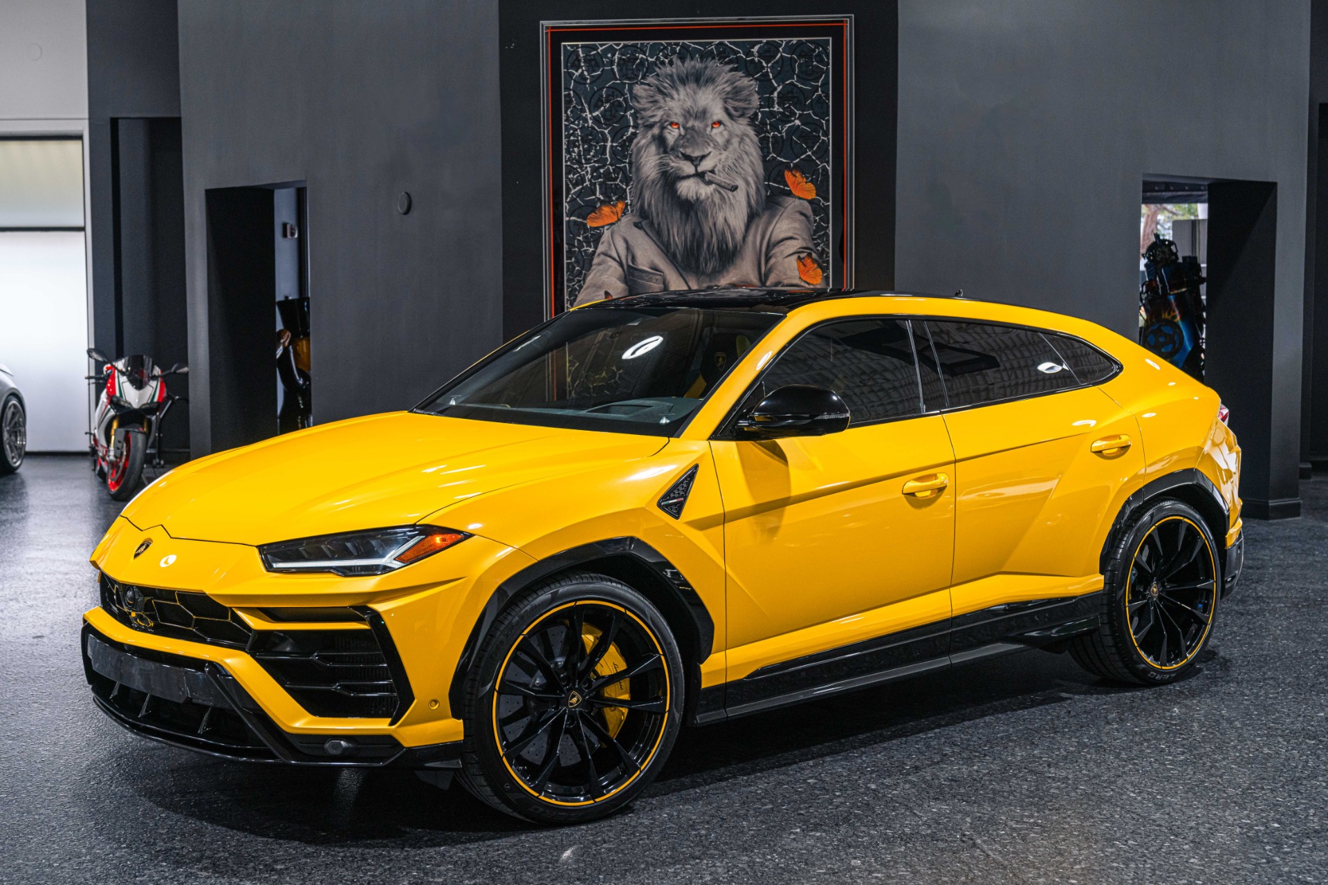Used 2021 Lamborghini Urus Pearl Capsule w/ FULL RYFT Exhaust For Sale ...