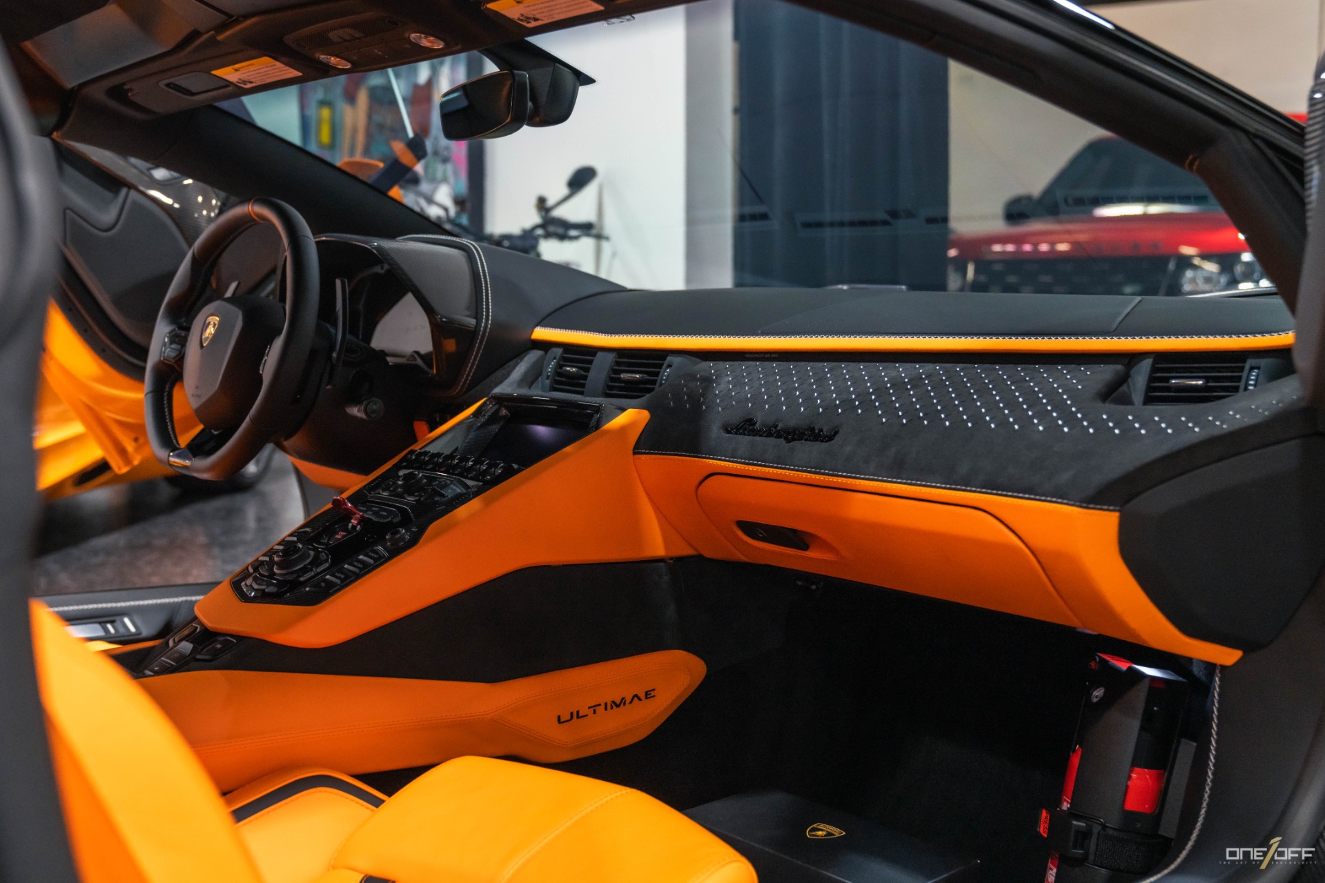 Lamborghini Aventador Spyder Interior