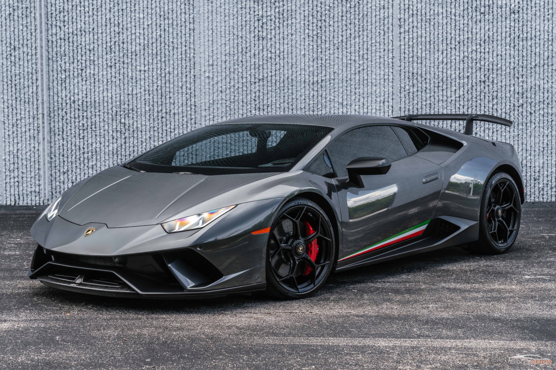 Used 2018 Lamborghini Huracan LP 640-4 Performante w/ Sensonum, Lifting ...
