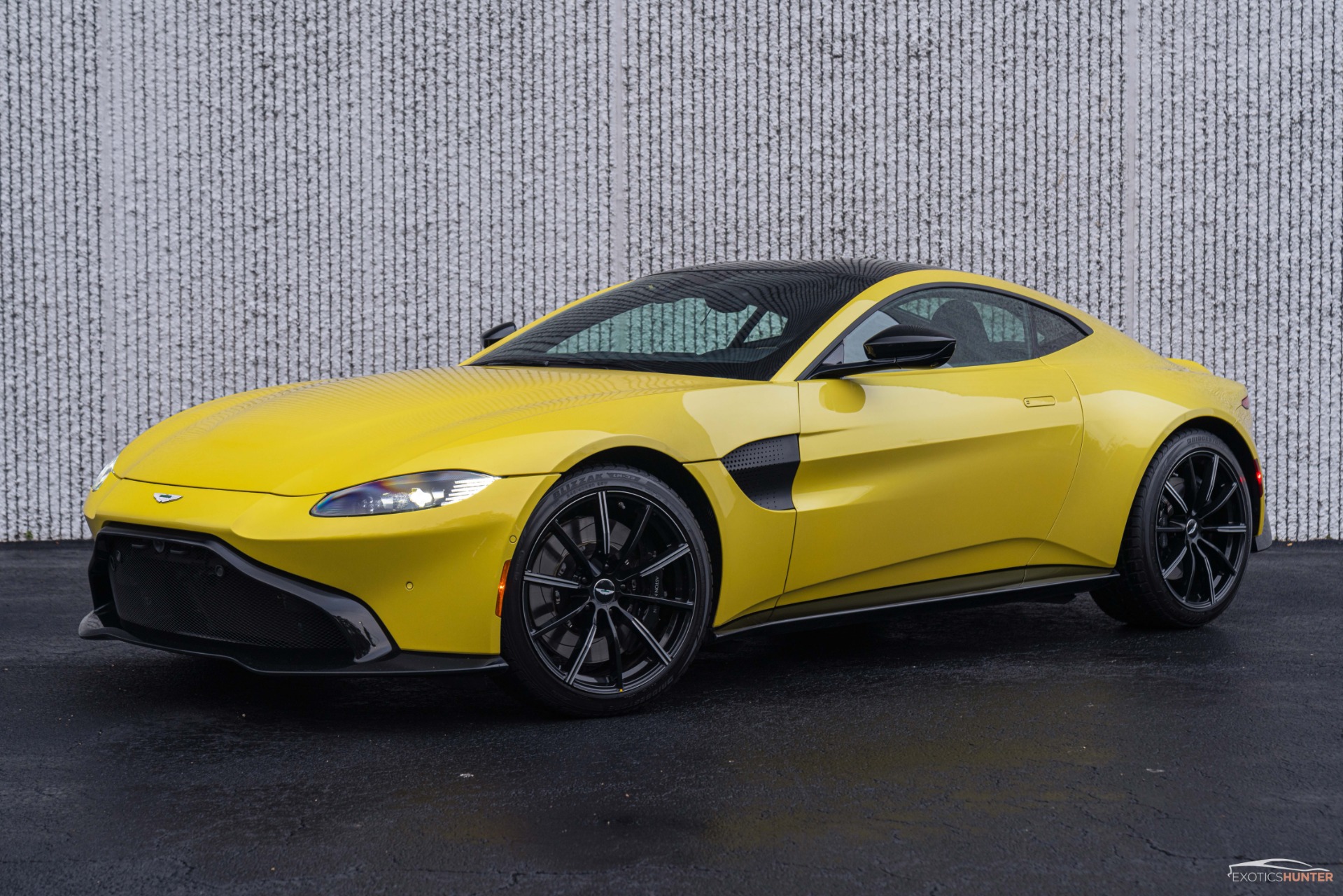 Used 2020 Aston Martin Vantage in Frosted Glass Yellow w/ Ventilated ...