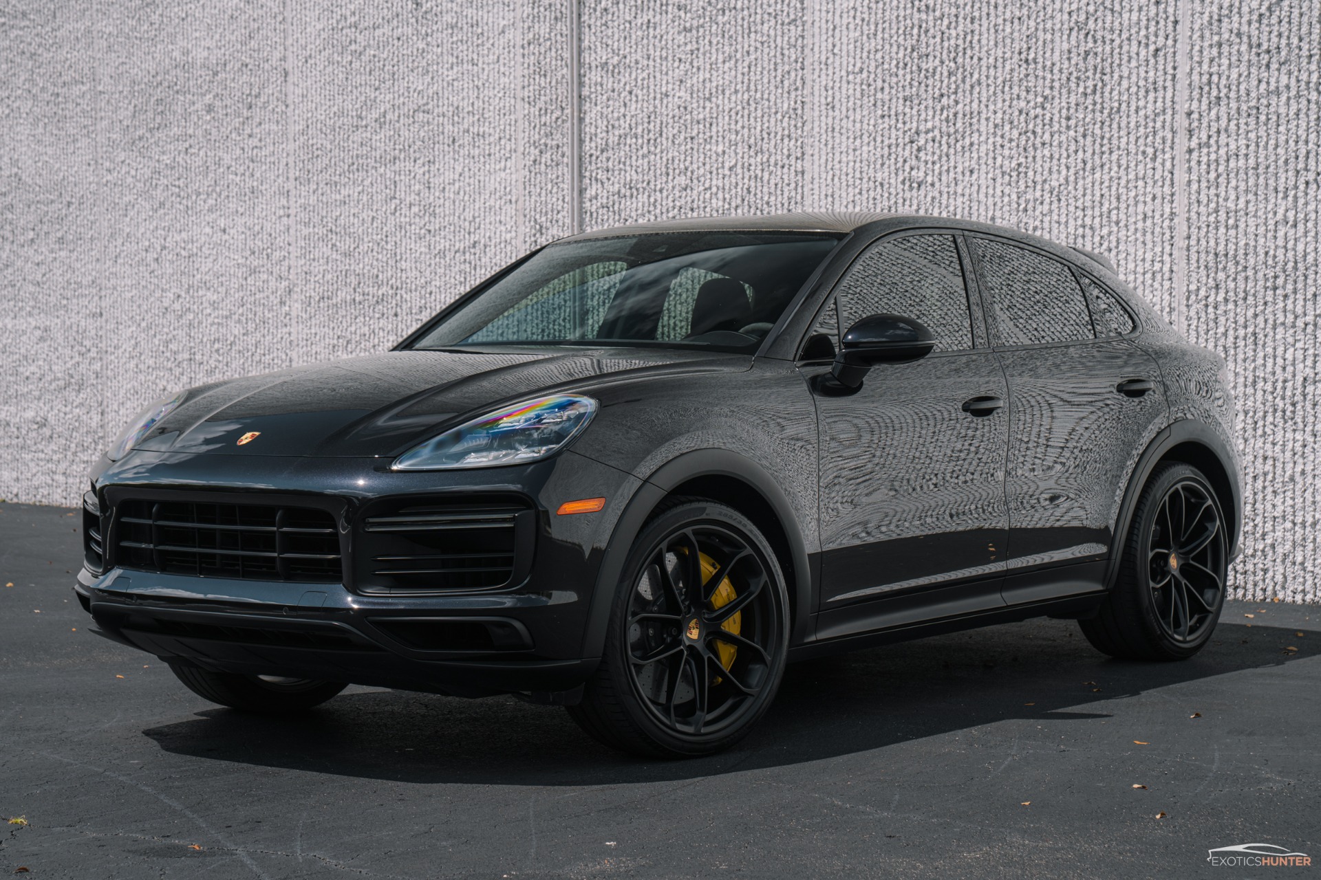 Used 2020 Porsche Cayenne Turbo Coupe w/ CCBs, Lightweight Pack ...